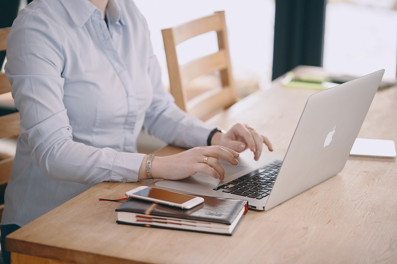 Business Ideas for Women at Home (That Won't Cost Big Money to Start)